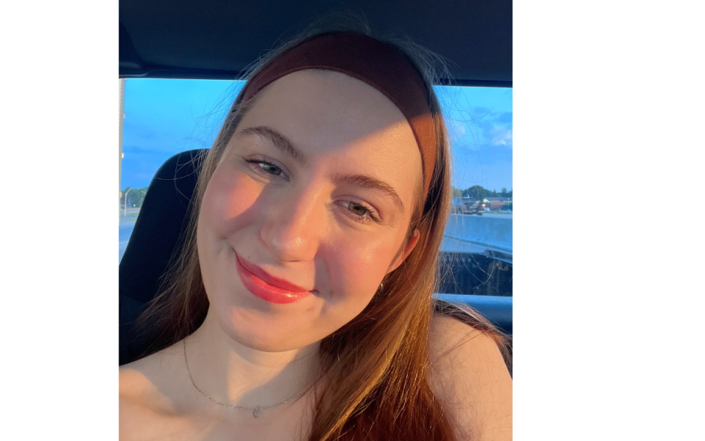 Grace Carrender named 2024-2025 Student Poet Laureate - UIndy 360